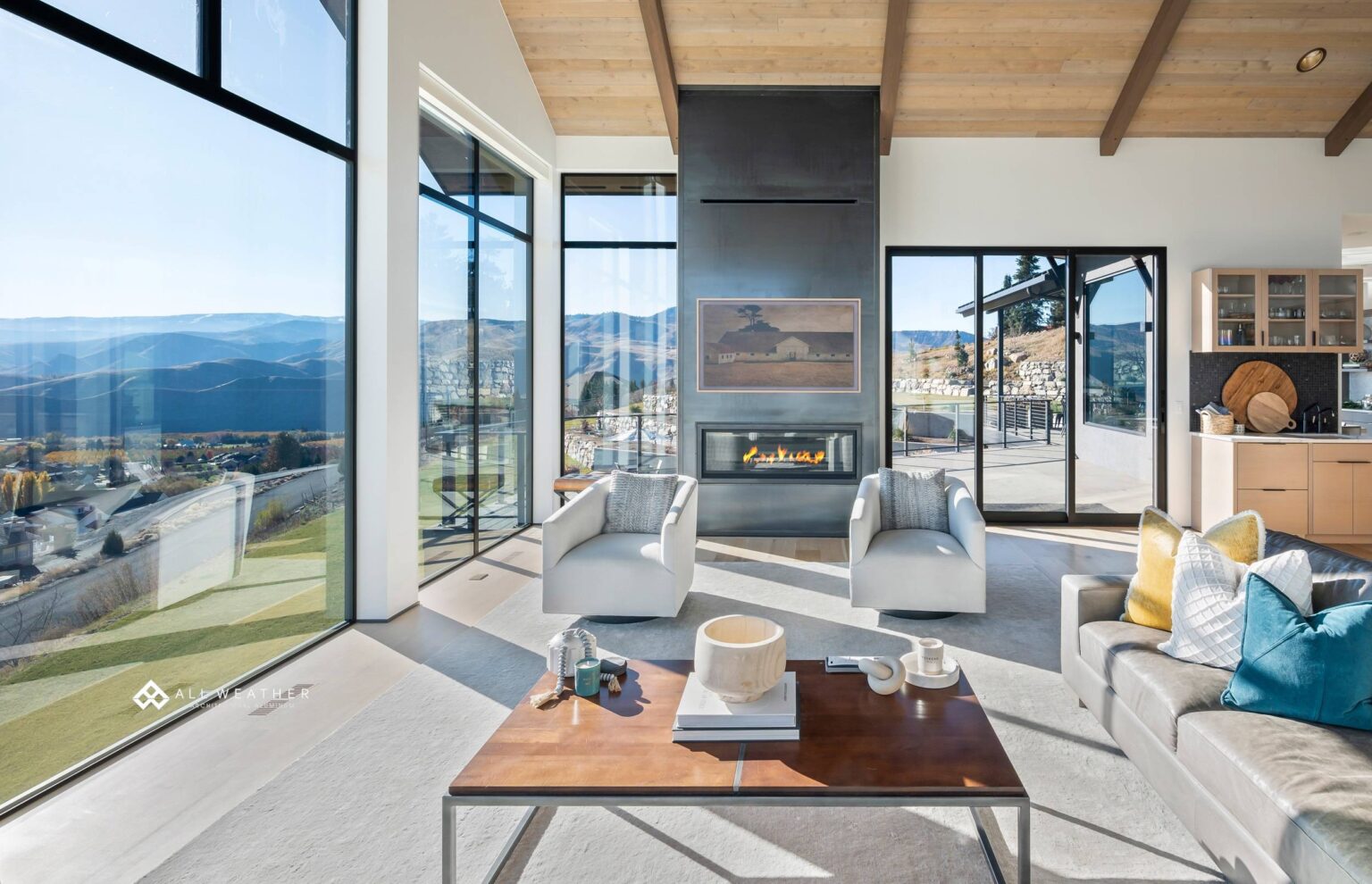 Custom Aluminum Windows & Doors in Utah | Peach Building